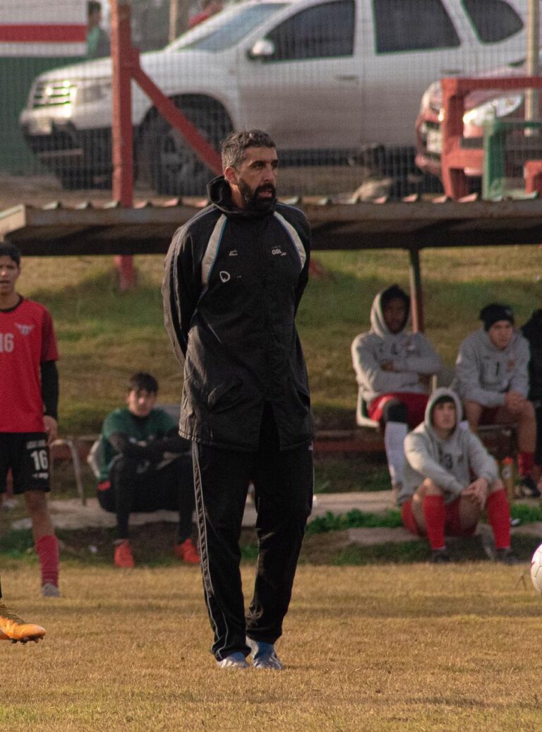 Alejandro Cichero , un impecable defensa central que quedo campeón en 5 ...